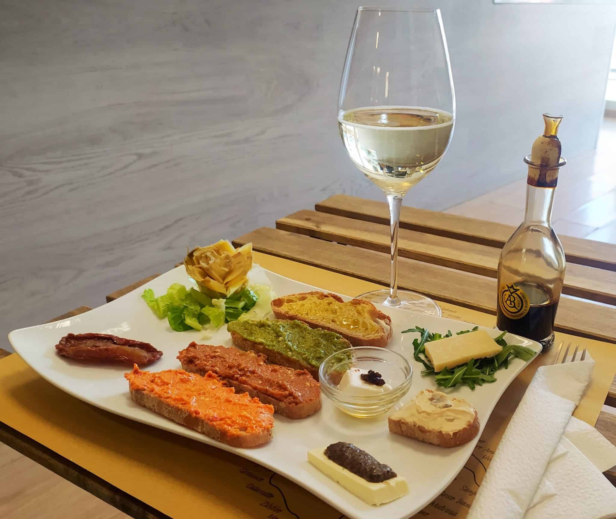 Where do locals Eat Near the Vatican | The Roman Food Tour